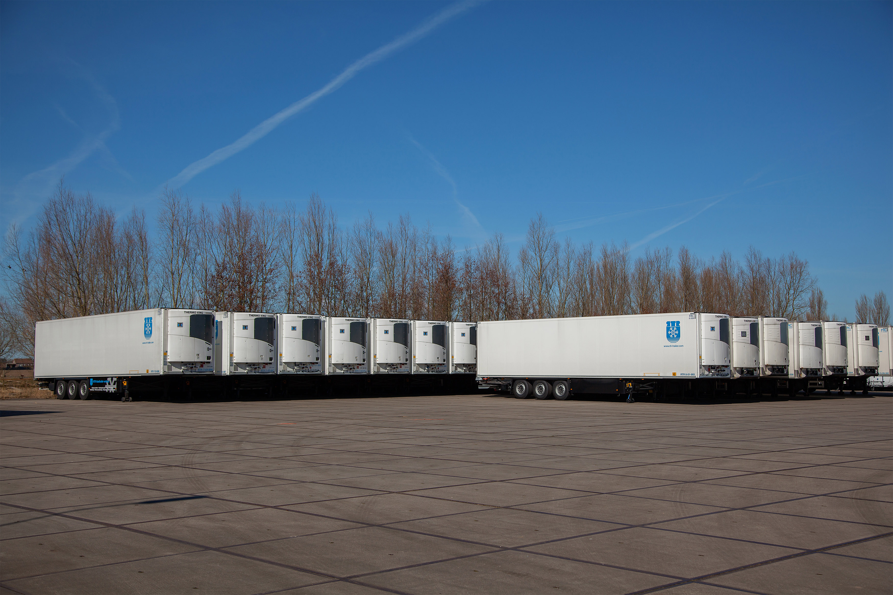 Rent a cooling trailer at RTR Trailer